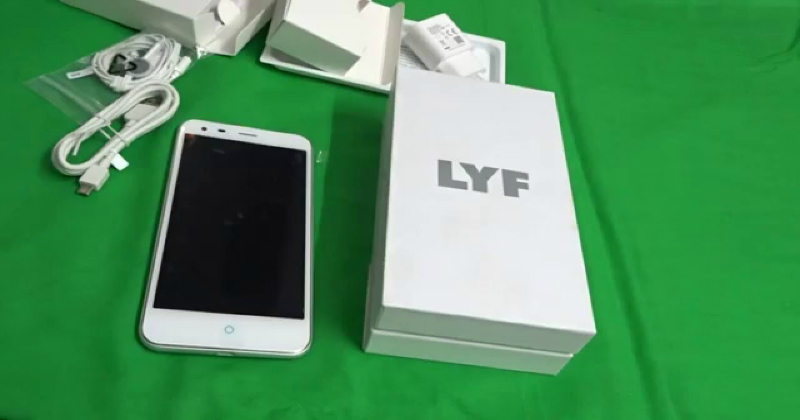 Reliance Jio’s LYF Smartphone ‘Water’ Allegedly Explodes In User’s Hand Reliance Jio’s LYF Smartphone ‘Water’ Allegedly Explodes In User’s Hand