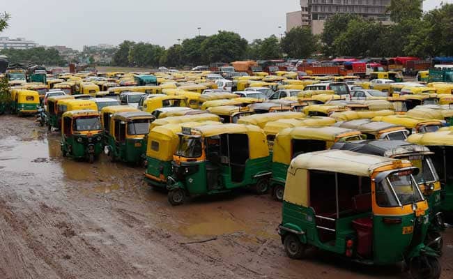 Police Seize 1,200 Auto-Rickshaws In 3 Hours For Operating Illegally In ...