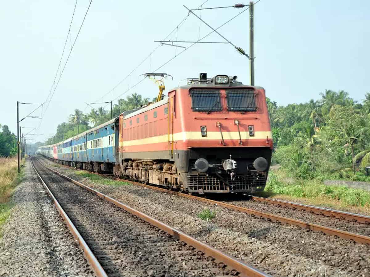 Hisar-Sirsa Railway Track: Train Carrying Goods Kills 3 Toddlers ...