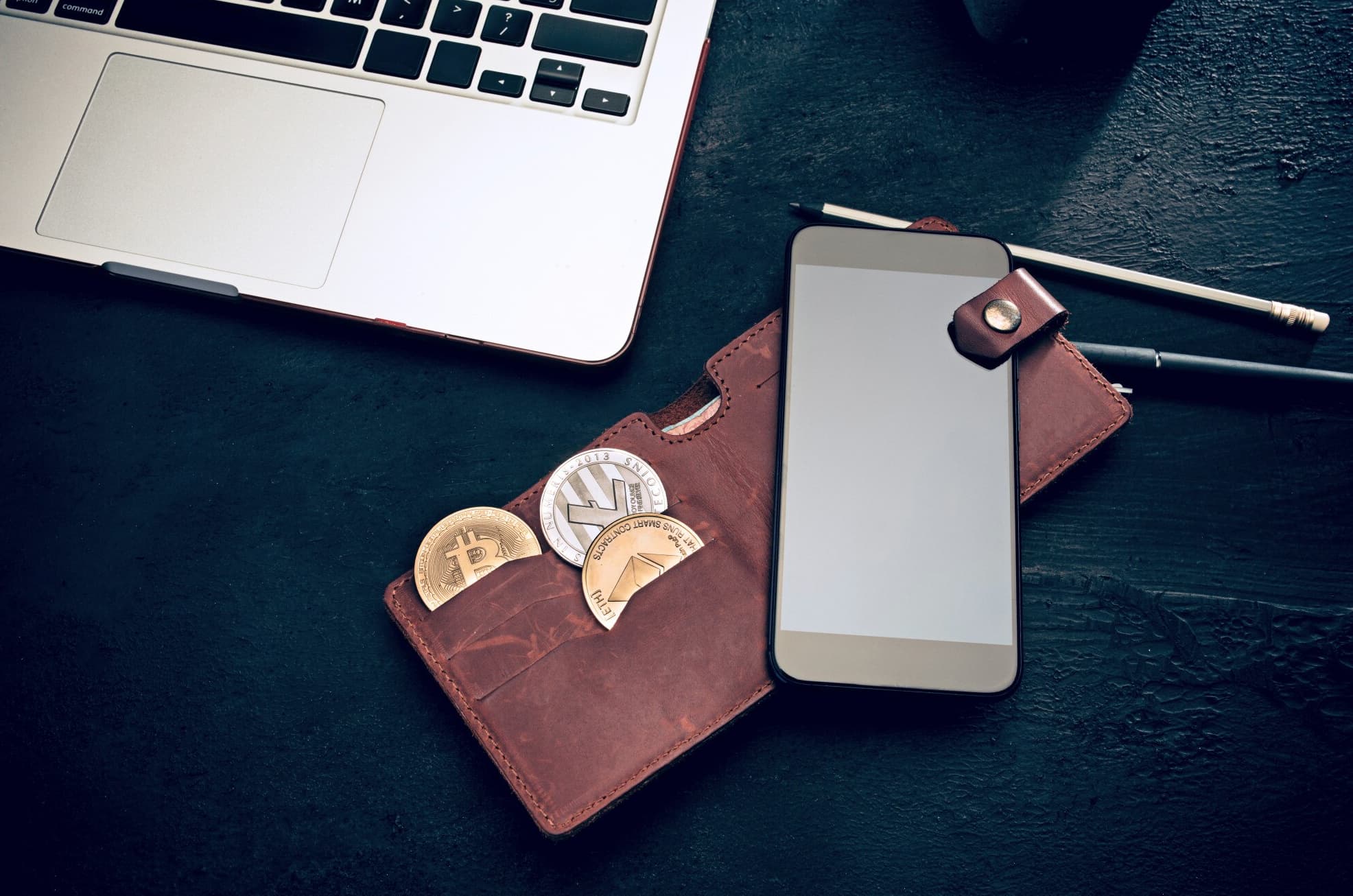 What kind of digital wallet is best for Bitcoin investors?